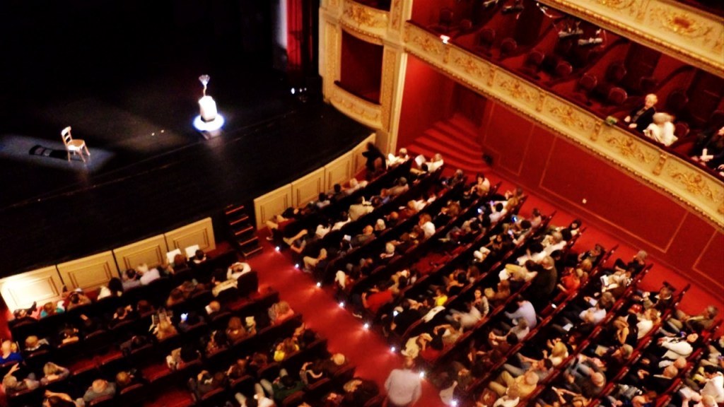 Η ΔΥΝΑΜΙΚΗ ΤΟΥ ΕΛΛΗΝΙΚΟΥ ΛΟΓΟΥ ΣΤΟ ΘΕΑΤΡΟ – ΔΗΜΟΤΙΚΟ ΘΕΑΤΡΟ ΠΕΙΡΑΙΑ – Π ...